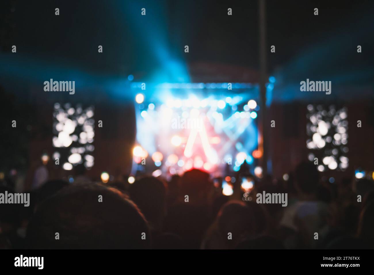 Lively stage hi-res stock photography and images - Alamy