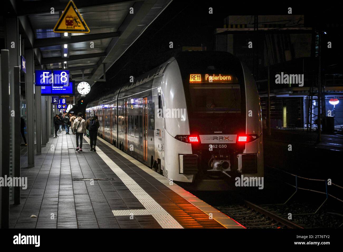 Dortmund Hauptbahnhof - Rhein-Ruhr-Express, RRX, Rhein-Hellweg-Express ...