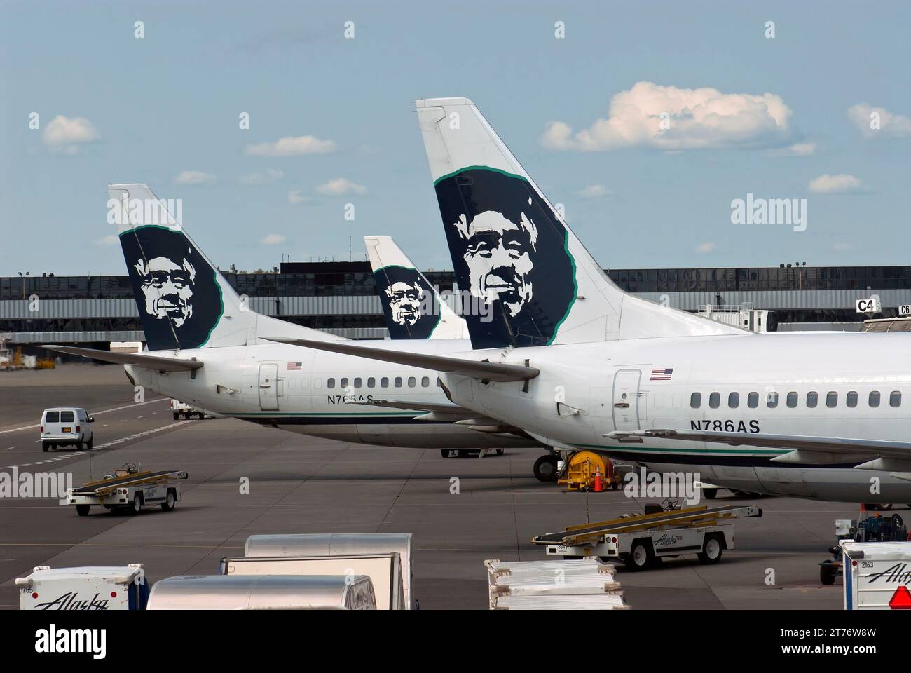Alaska airlines logo hi-res stock photography and images - Alamy