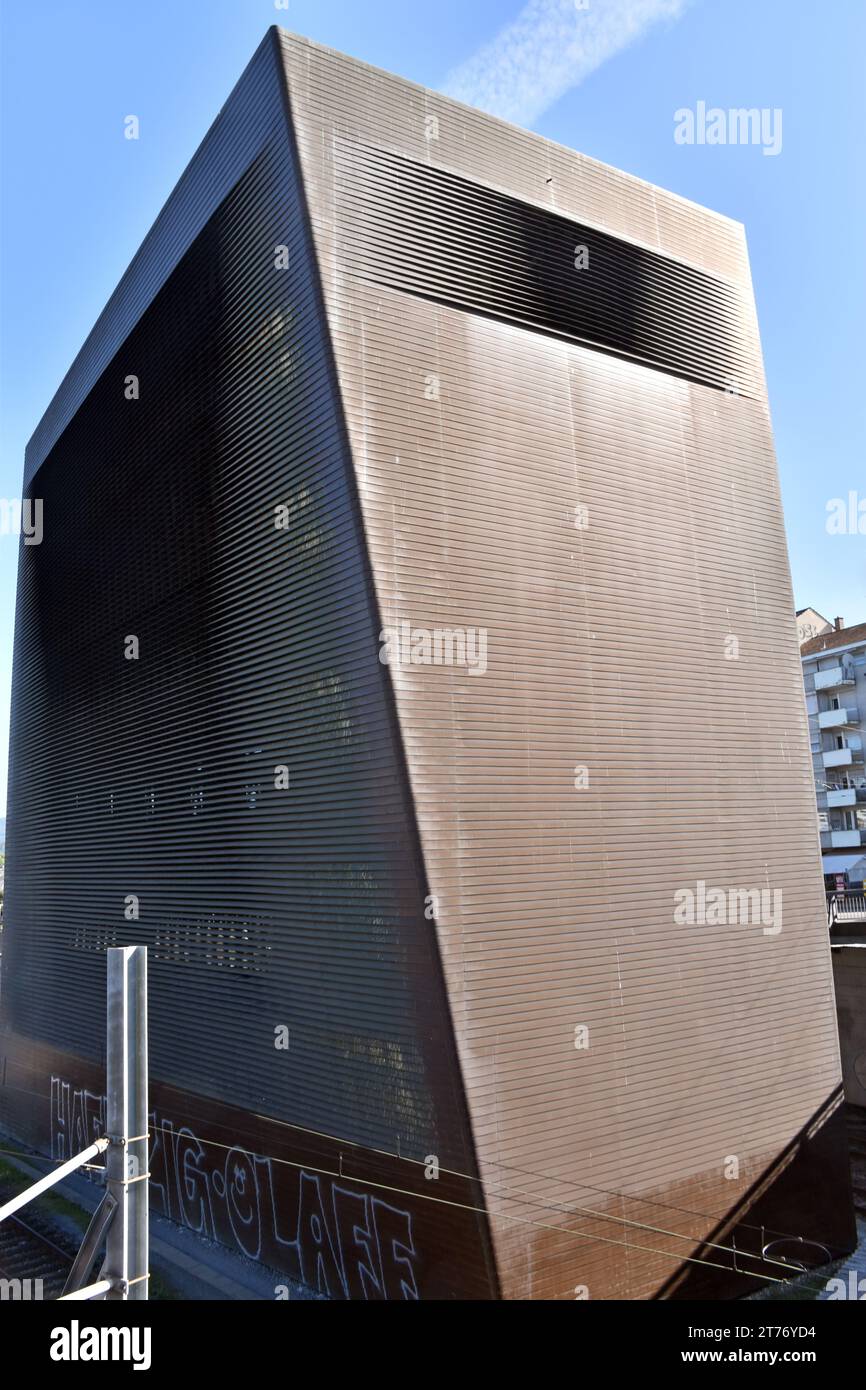 Herzog de meuron basel signal box hi-res stock photography and images ...