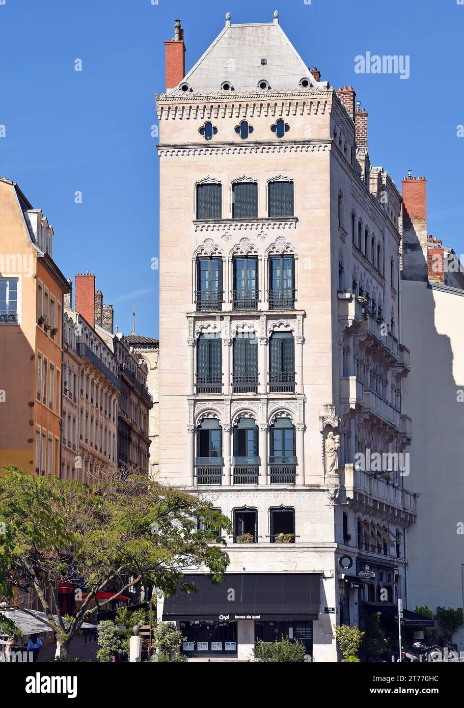 Eclectic mix of styles hi-res stock photography and images - Alamy