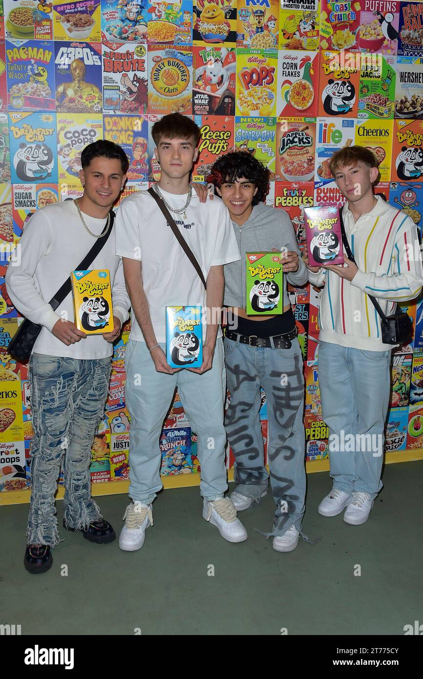 Amor zu Gast im Influencer CafÃ The Breakfast Club. Los Angeles, 13.11. ...