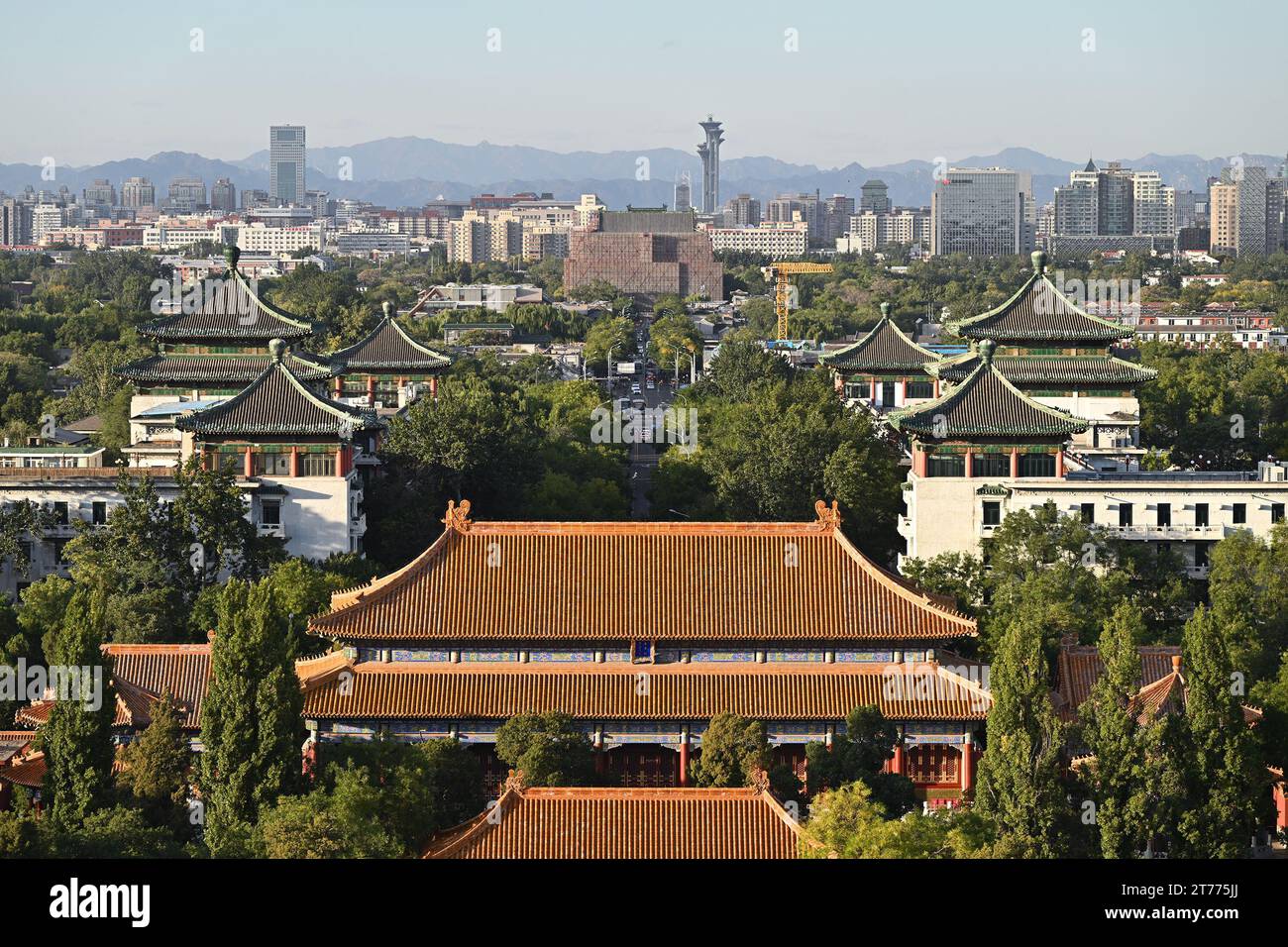Drum tower beijing china central axis hi-res stock photography and ...