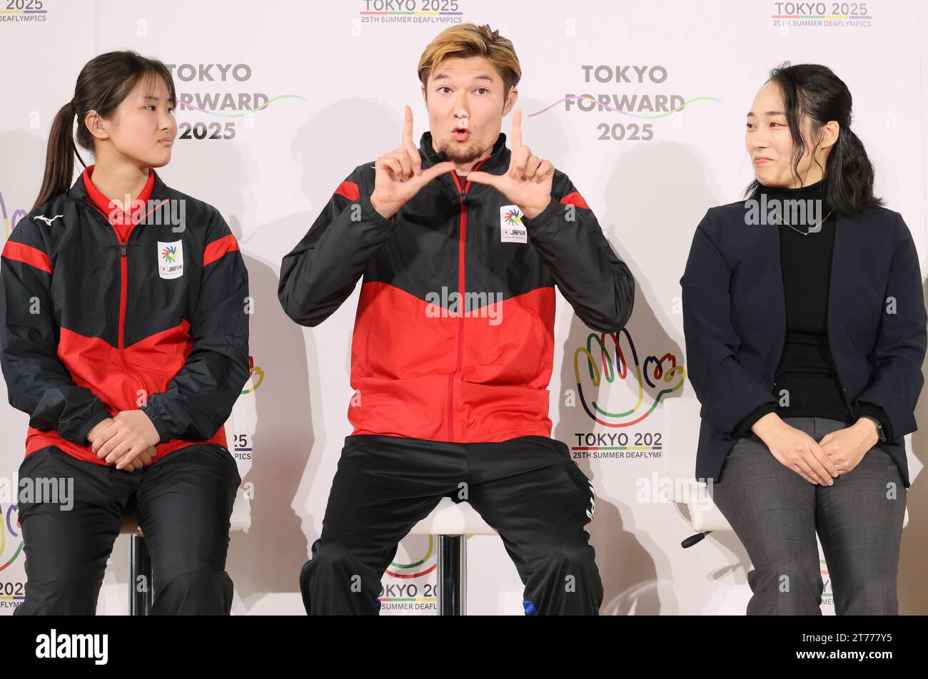 Tokyo, Japan. 14th Nov, 2023. (L-R) Deaflympics gold medalists Ryo ...