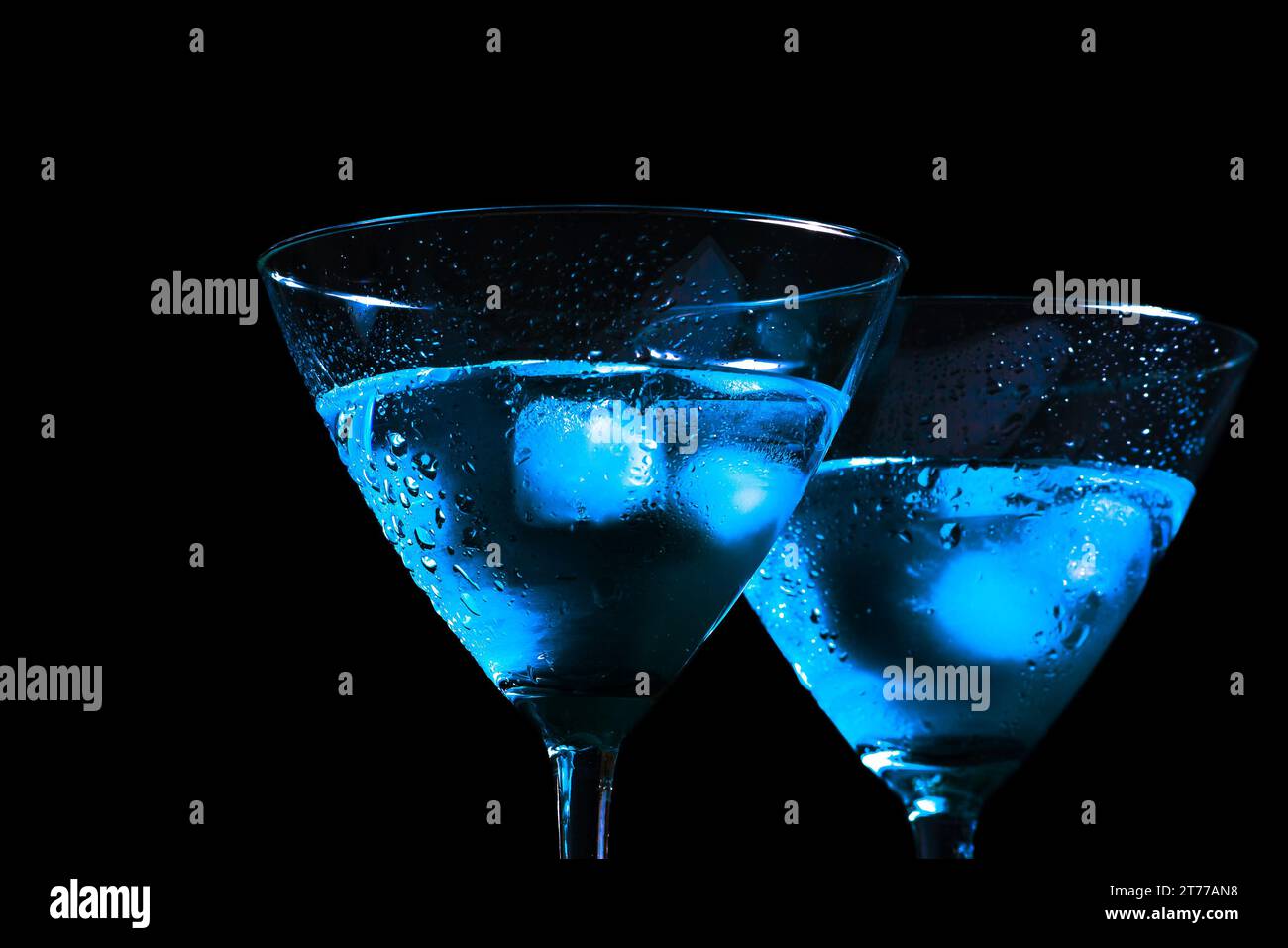 Blue cocktail black background hi-res stock photography and images - Alamy