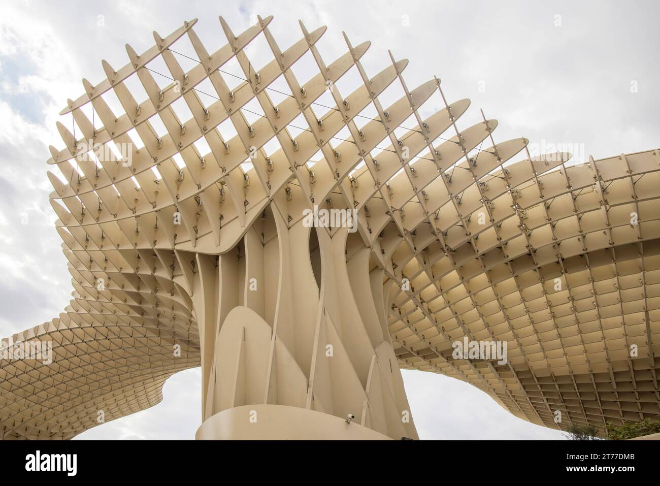 Huge structure wood wooden hi-res stock photography and images - Alamy