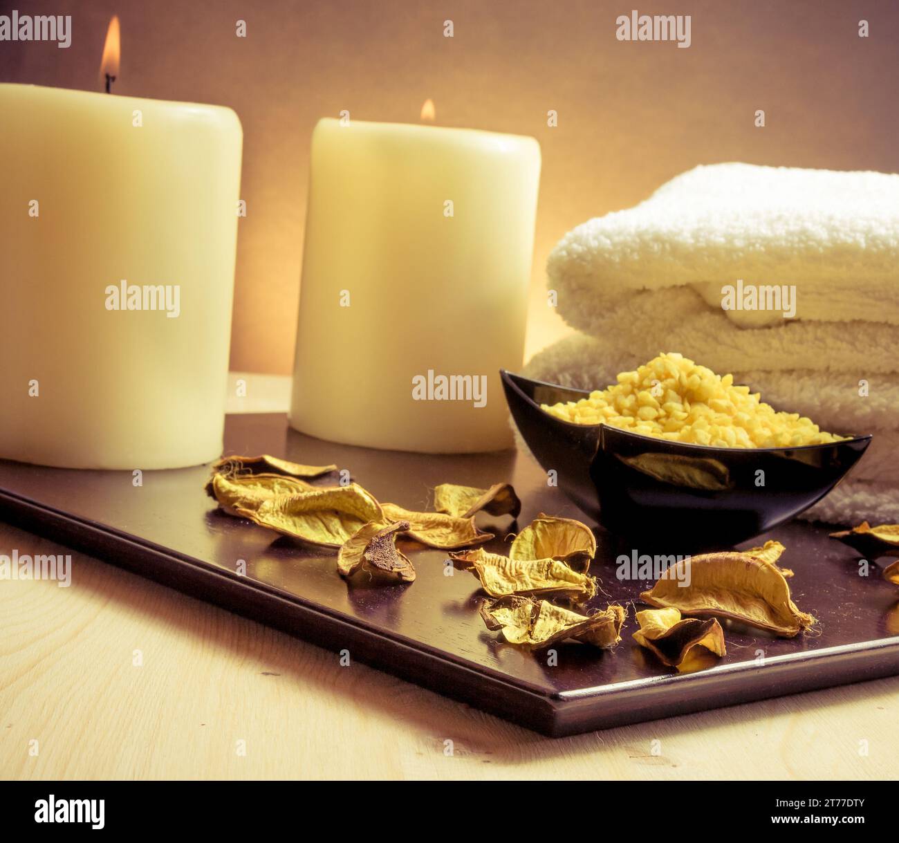 Spa massage border background with towel stacked, perfumed leaves ...