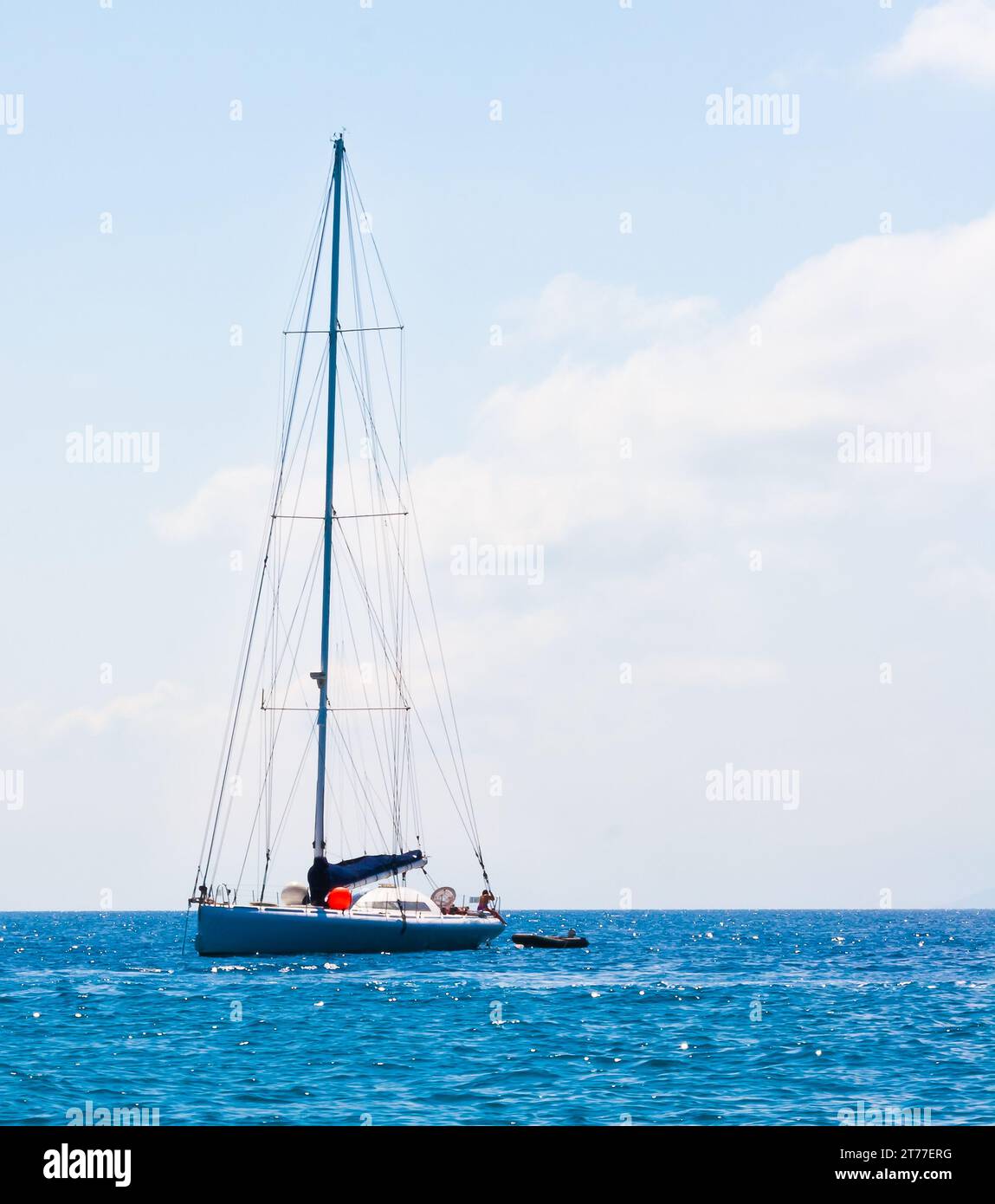 Beautiful white yacht sailing hi-res stock photography and images - Alamy