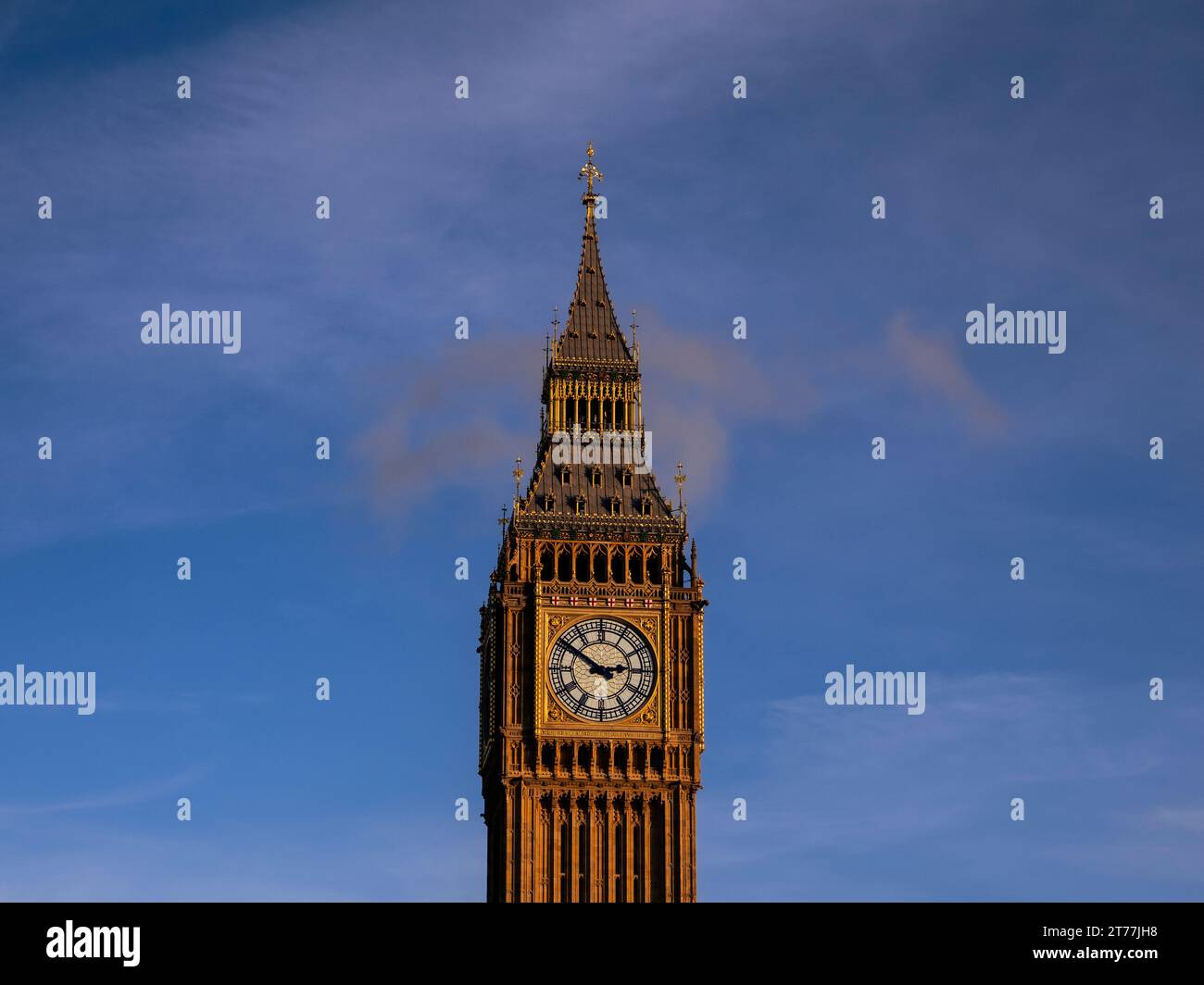 Dusk view of Big Ben, Clock Tower, Elizabethan Tower, Palace of ...