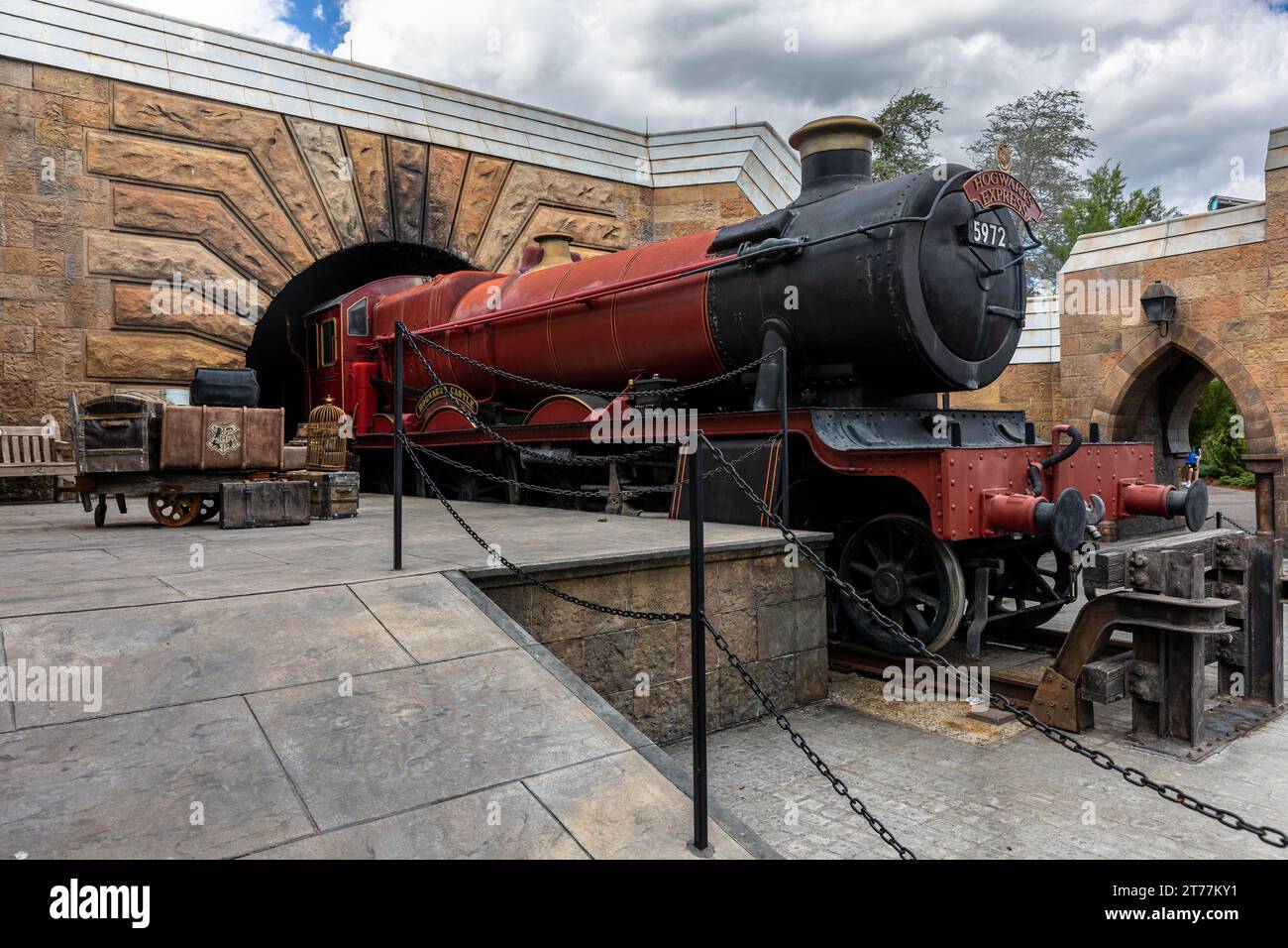 Universal florida hogwarts express hi-res stock photography and images ...