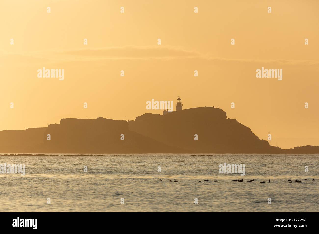 Sea dramatic sky sunset back lit hi-res stock photography and images ...