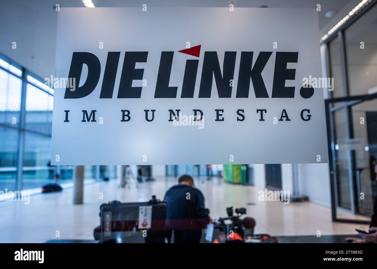 Berlin, Germany. 14th Nov, 2023. The logo of the Left Party in the ...