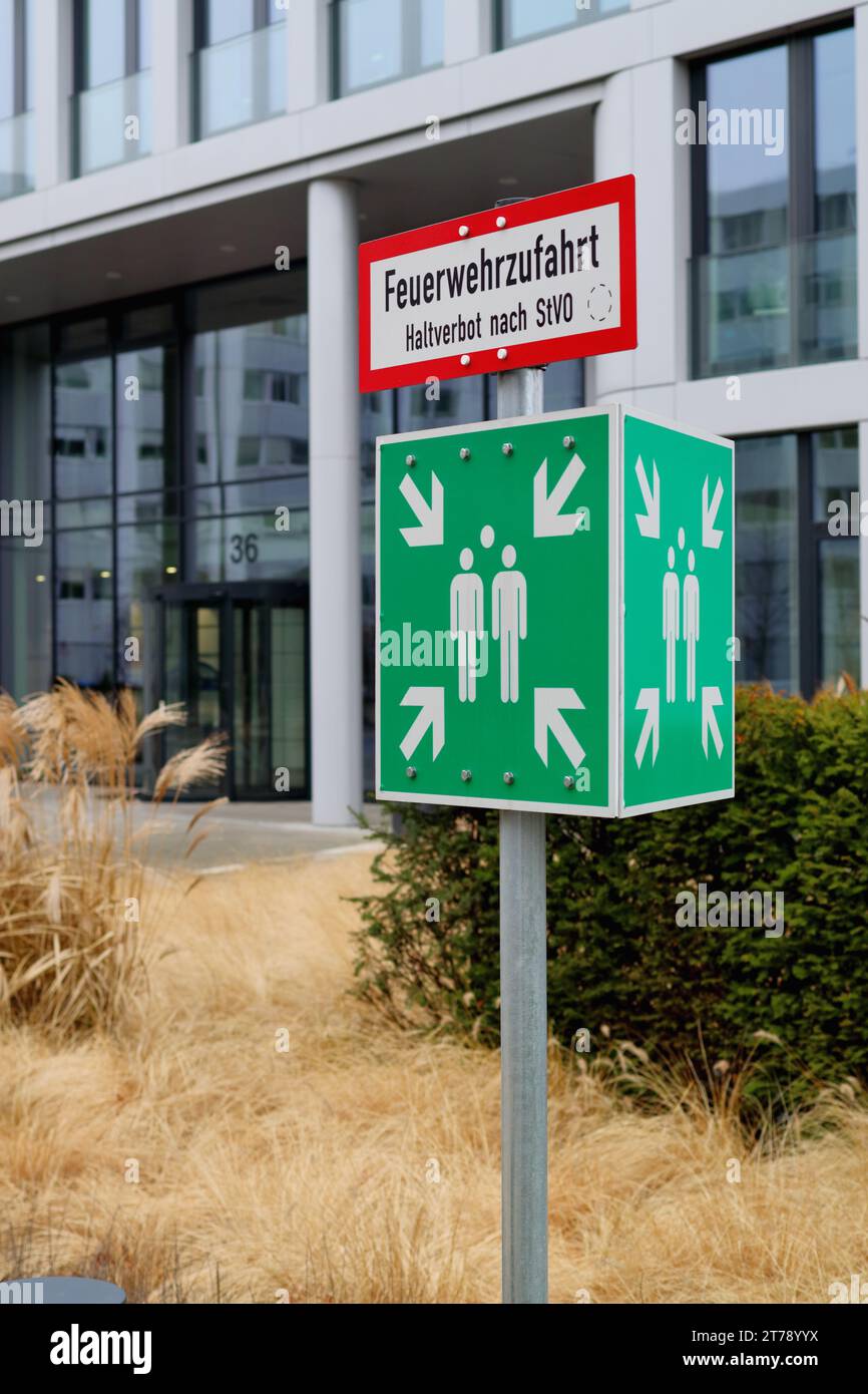 Fire brigade access road hi-res stock photography and images - Alamy