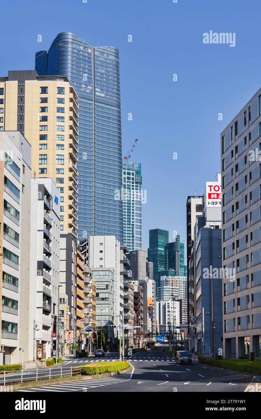 Azabudai hills mori jp tower hi-res stock photography and images - Alamy