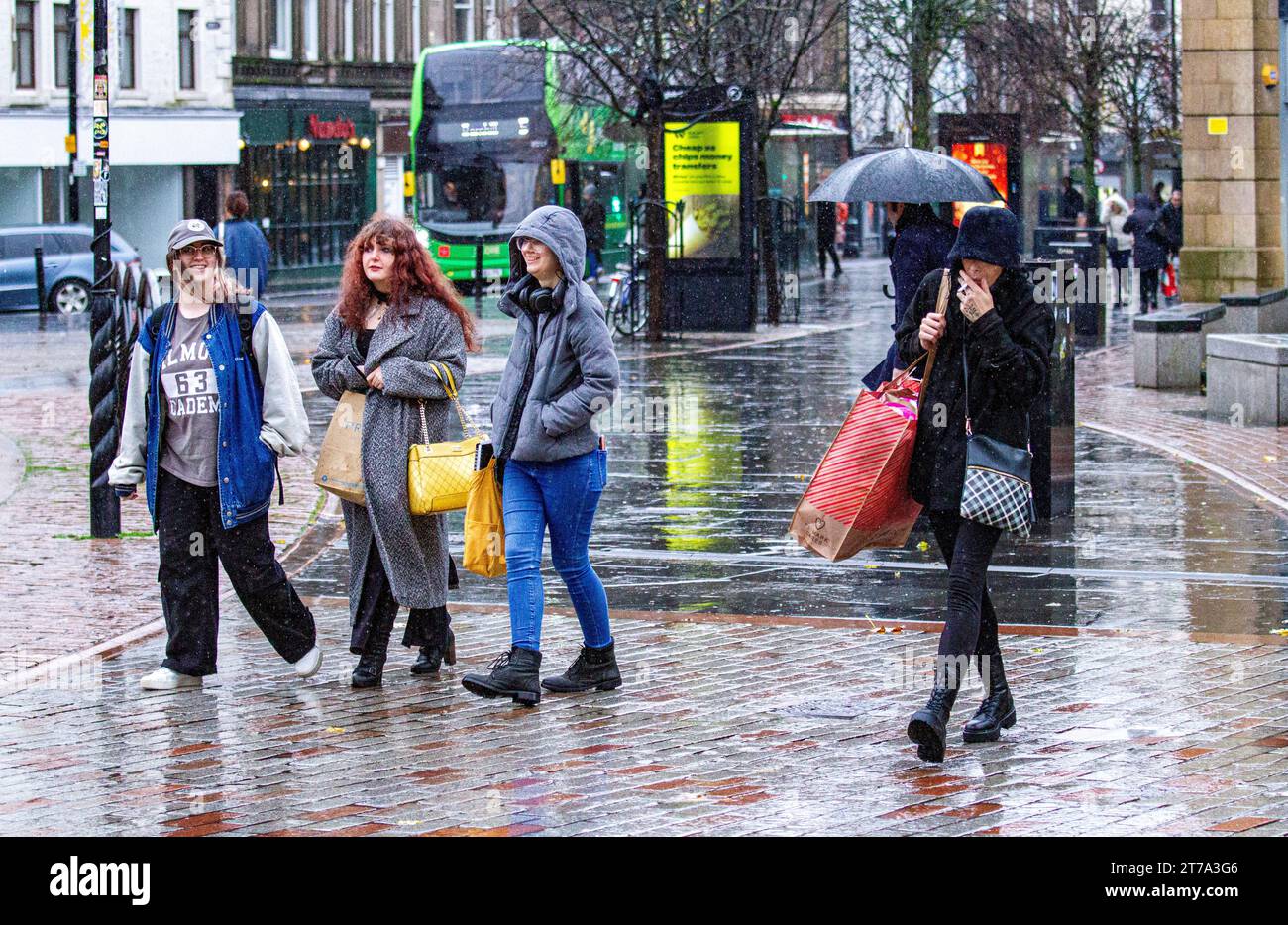 Dundee, Tayside, Scotland, UK. 14th Nov, 2023. UK Weather: Storm Debi ...
