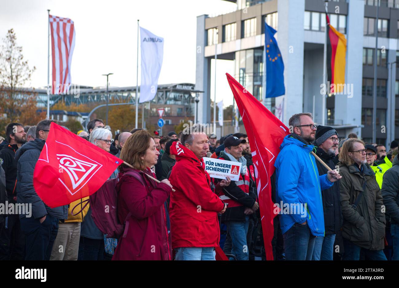Bremen, Germany. 14th Nov, 2023. Participants in a demonstration ...