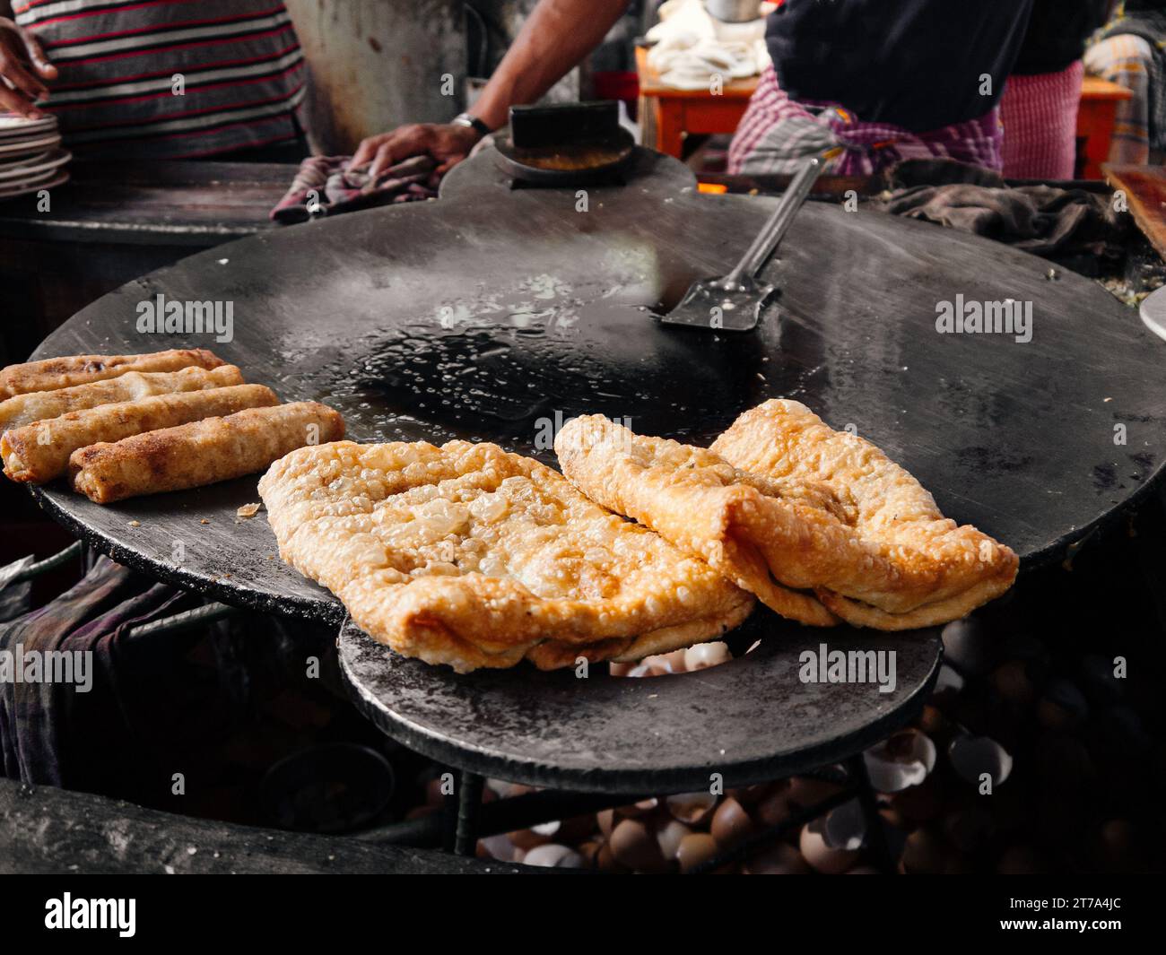 Crispy fried Naan bread or Roti in India, Bangladesh, Sri Lanka or ...