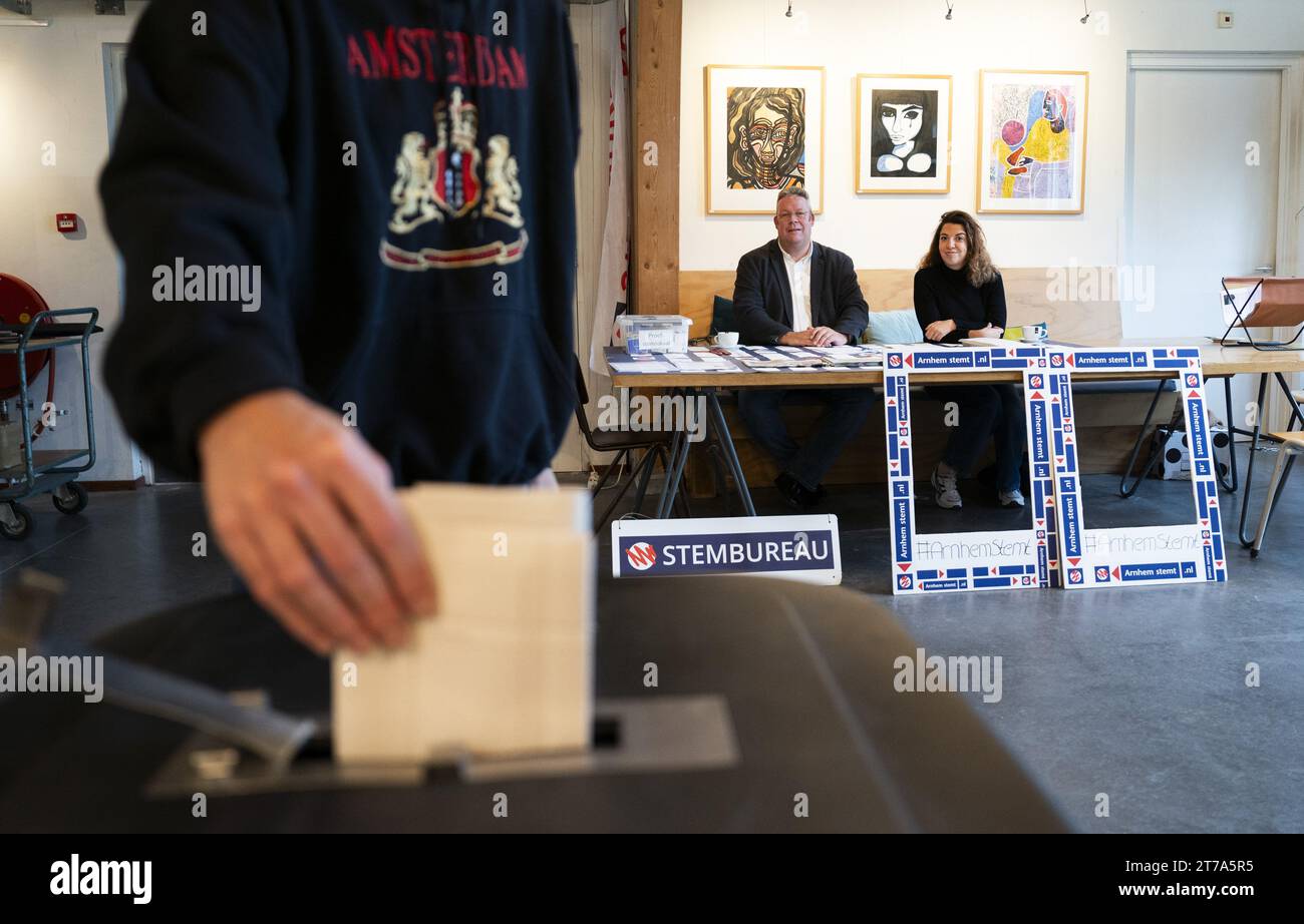 Test polling station hi-res stock photography and images - Alamy