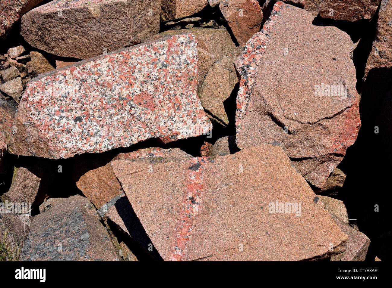 Pink granite and granite porphyry. This photo was taken in Stangehuvud ...