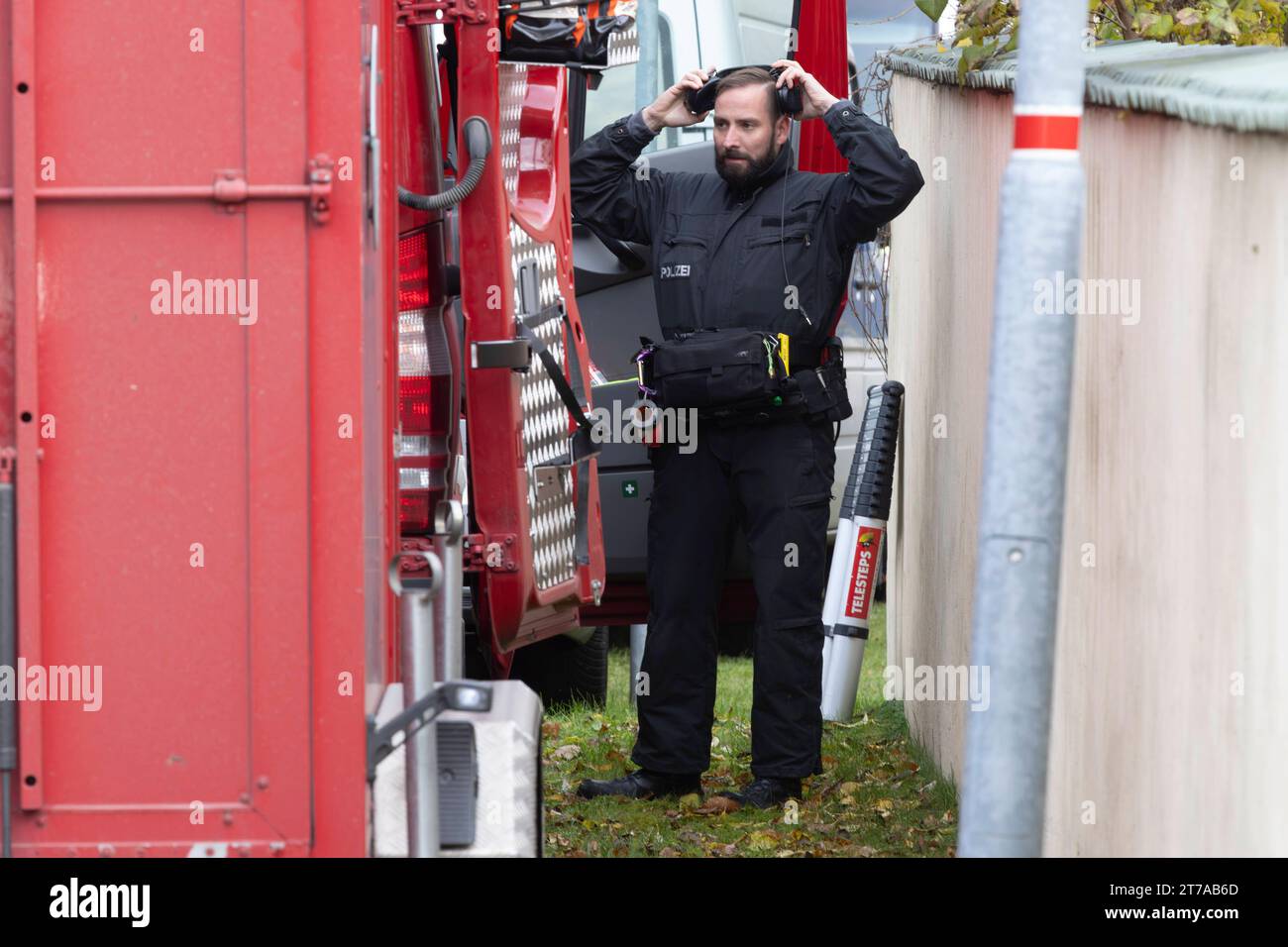 Berlin den 12.11.2023 Geiselnahme in Vieritz, nachdem der Vater sein ...