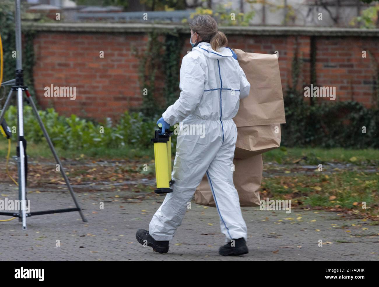 Berlin den 12.11.2023 Geiselnahme in Vieritz, nachdem der Vater sein ...