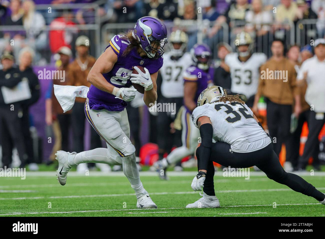 Minnesota Vikings tight end T.J. Hockenson (87) in action against New ...