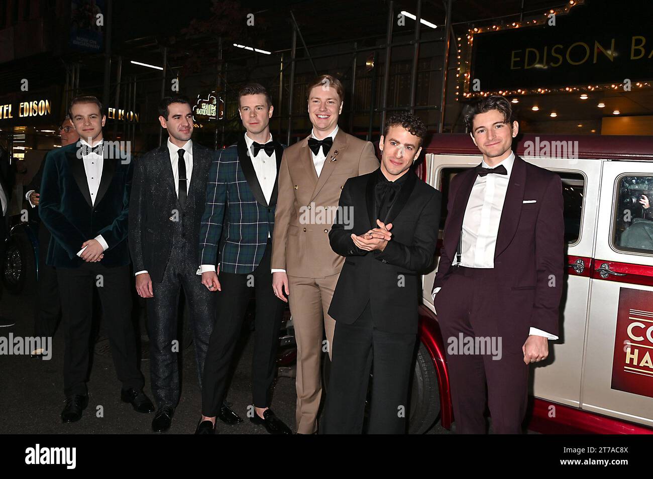 The stars of Harmony Steve Kelsey, Zal Owen, Sean Bell, Eric Peters ...