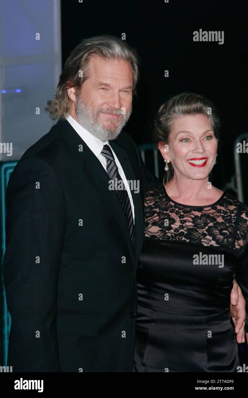 Jeff Bridges and wife Susan Bridges at the premiere of Disney's "Tron ...