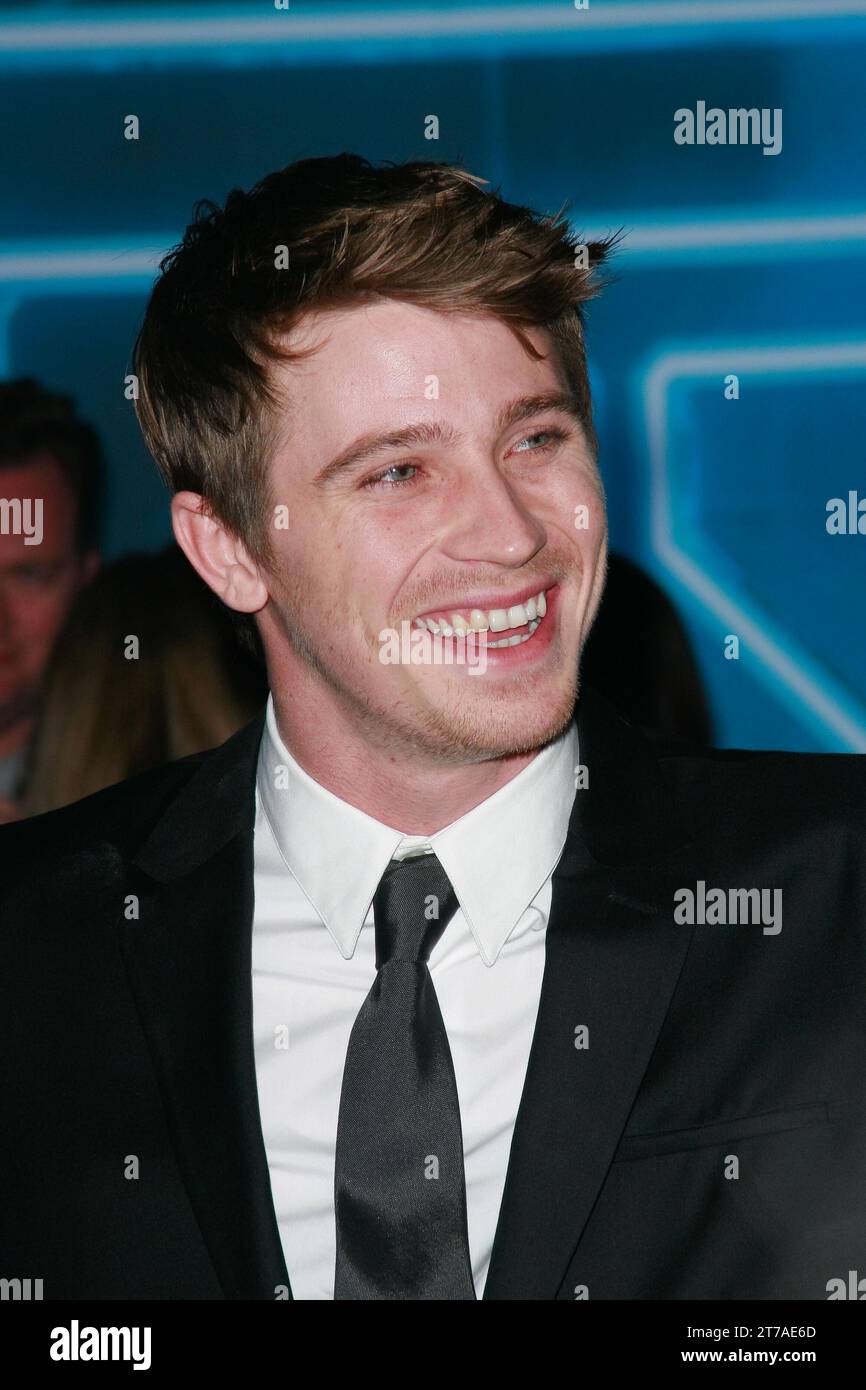 Garrett Hedlund at the premiere of Disney's "Tron: Legacy". Arrivals ...