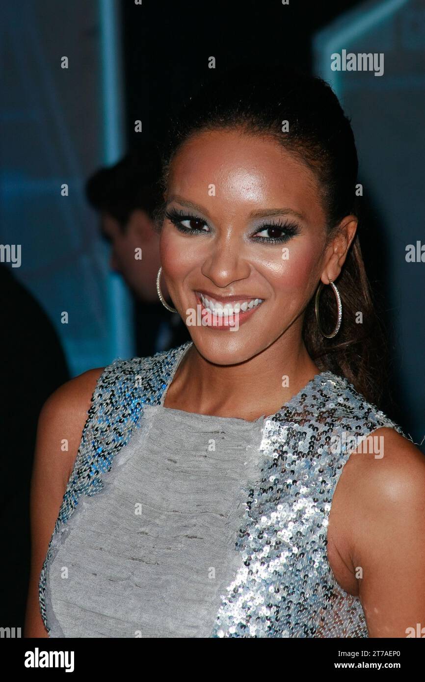 Elizabeth mathis 2010 tron hi-res stock photography and images - Alamy