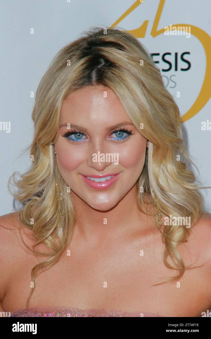 Stephanie Pratt at the Humane Society of the United States' 25th Annual ...