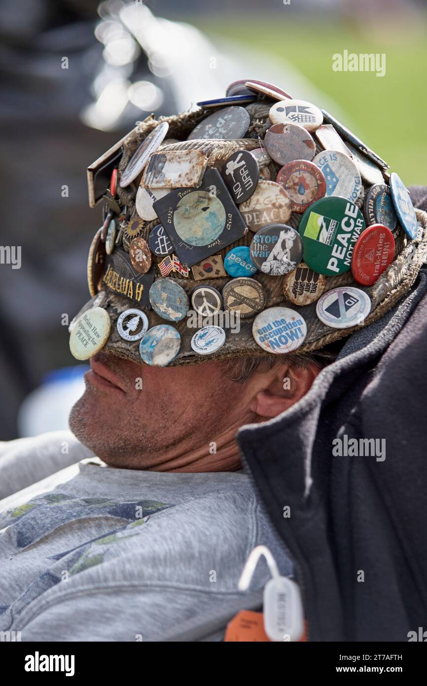 Brian Haw peace protester at Parliament Square Garden in 2006, London ...