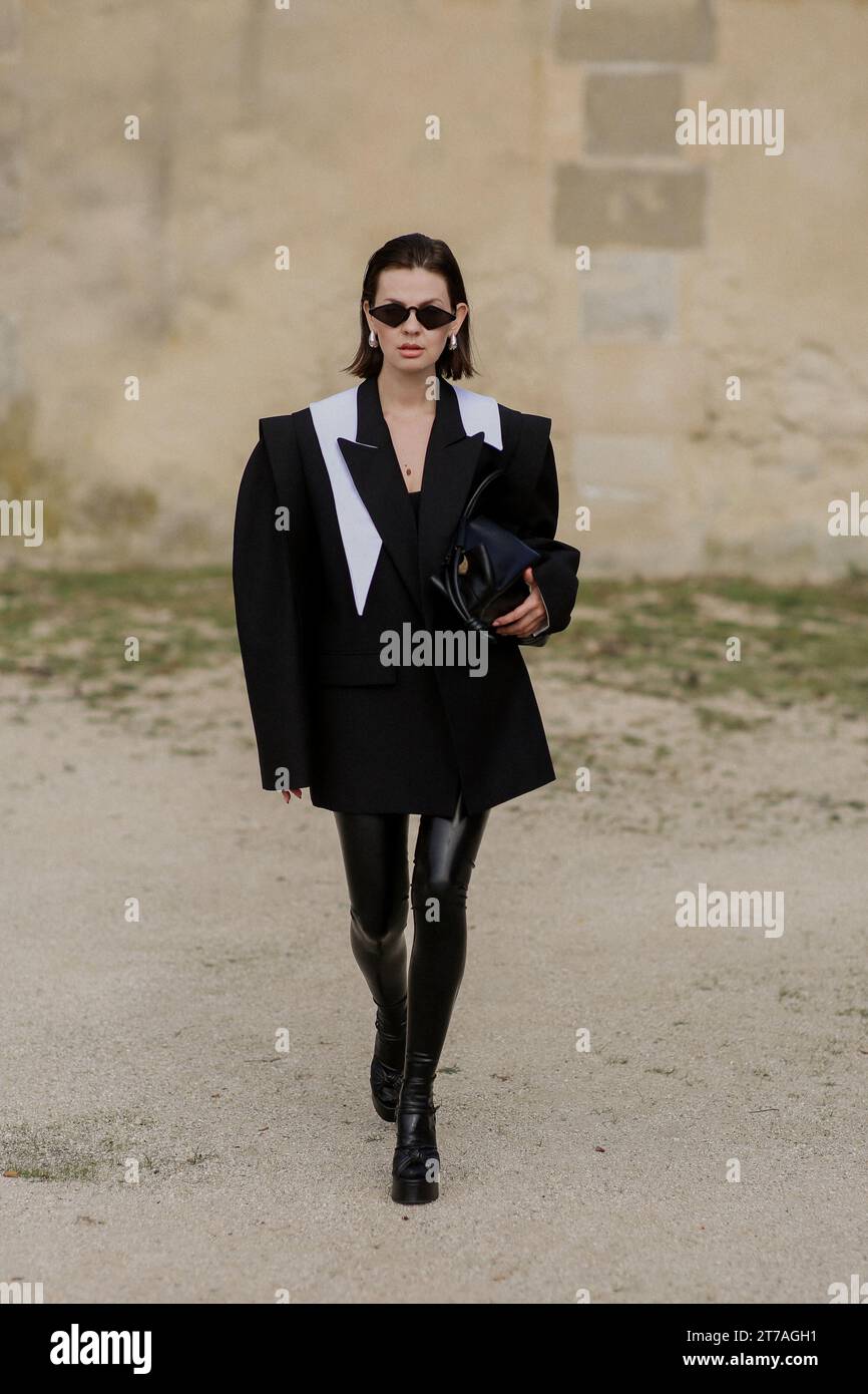 Street style, Tania Dudu arriving at Givenchy Spring Summer 2024 show ...