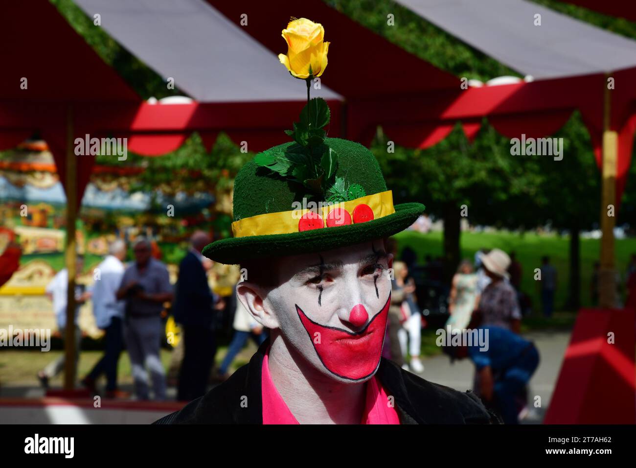 Clown Solemn face, Goodwood Revival, Goodwood Motor Circuit, Chichester ...