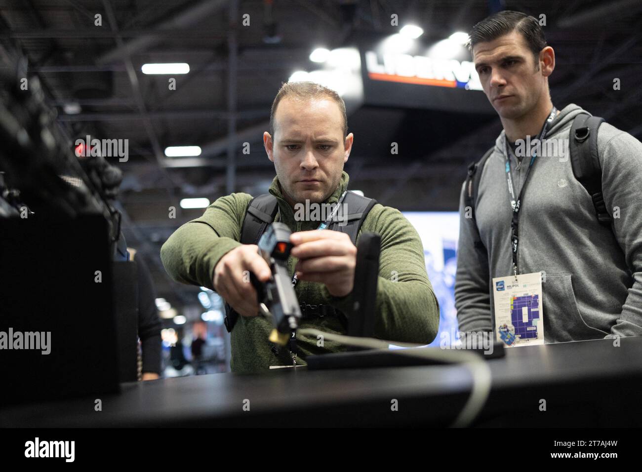 Villepinte, France. 14th Nov, 2023. People try weapons and guns at the ...