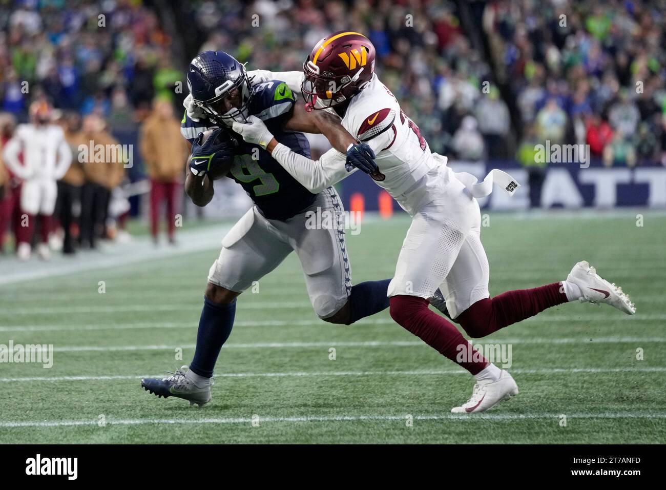 Seattle Seahawks running back Kenneth Walker III (9) runs with the ball ...