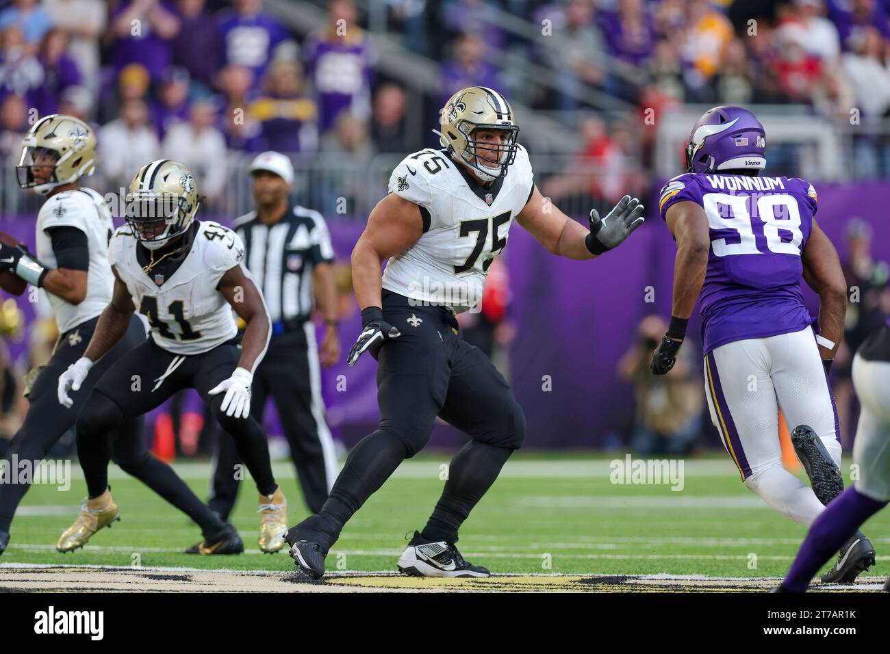 New Orleans Saints guard Andrus Peat (75) in action against the ...