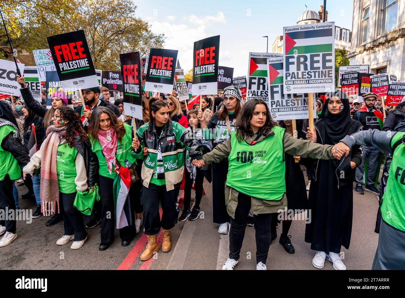 Angry Young British Muslims Call For A Ceasefire In Gaza and For Israel ...
