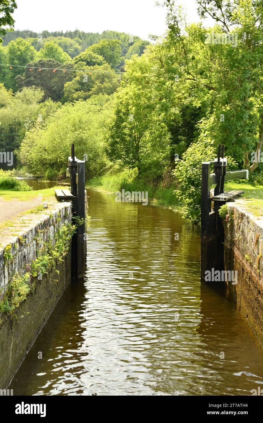 Old river water waterway rural hi-res stock photography and images - Alamy