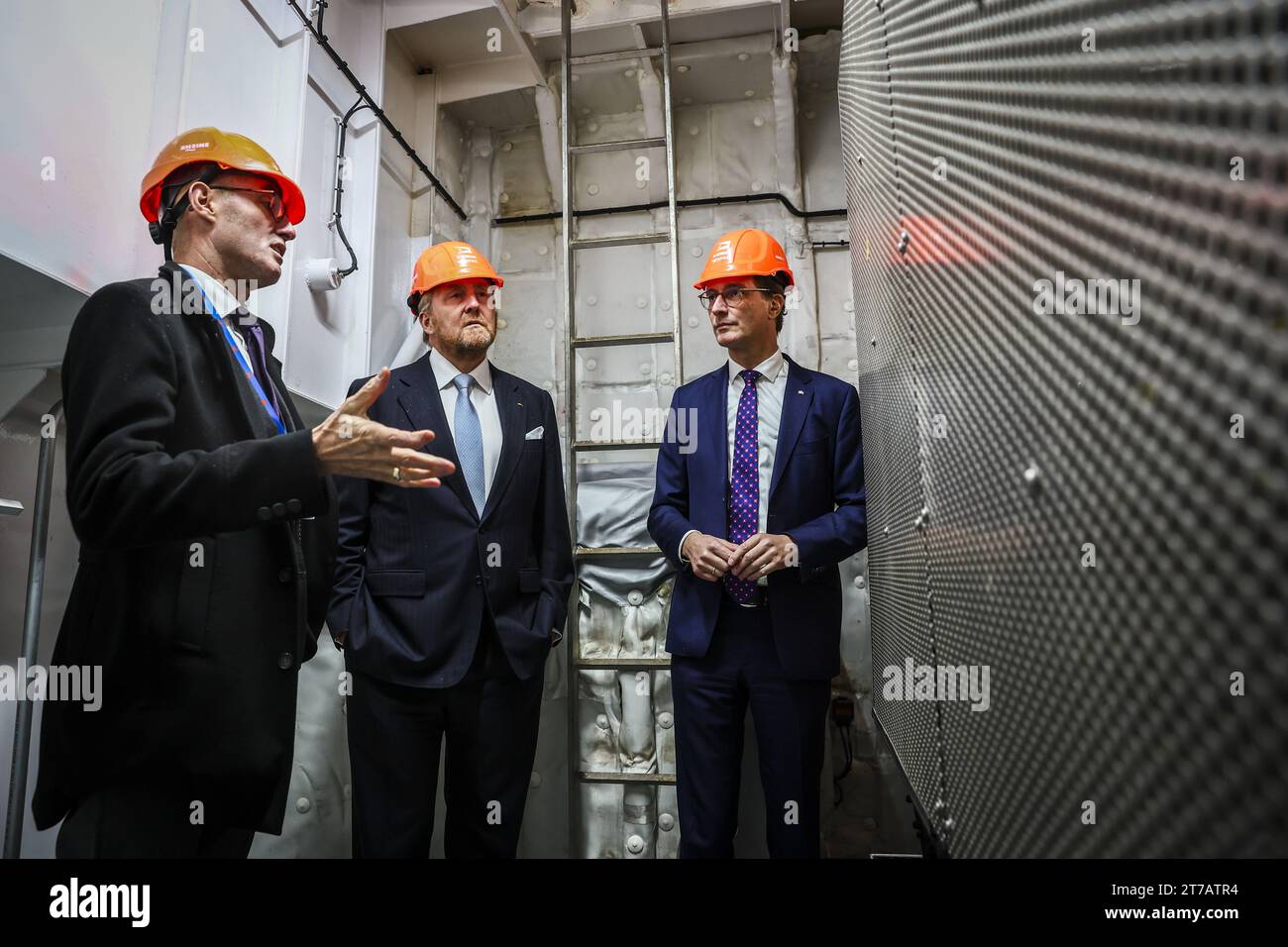 DUISBURG - King Willem-Alexander with Mr. H. Wüst, Prime Minister of ...