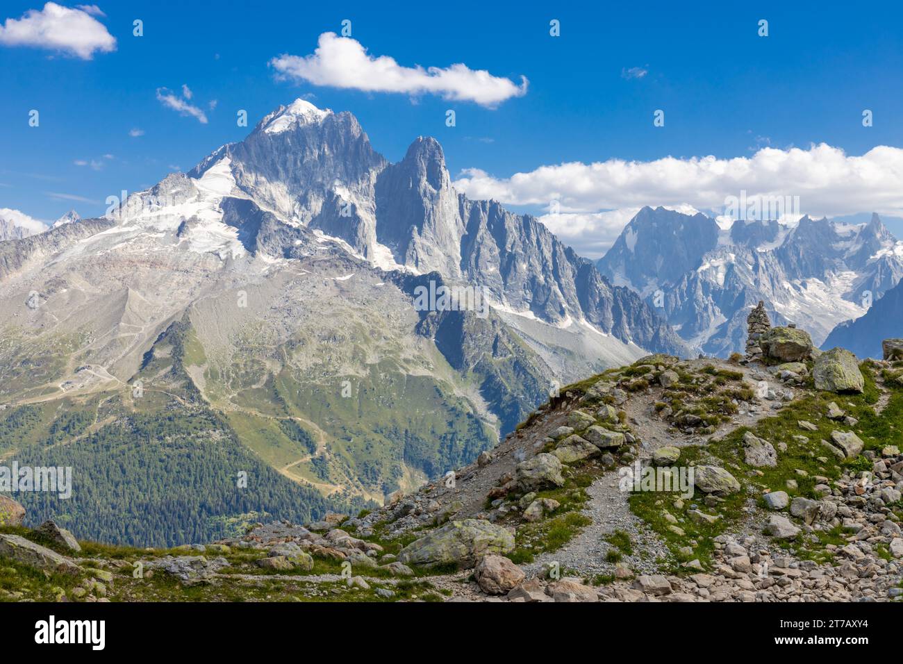 Lac Blanc lake and Aiguille du Dru scenic landscape around Chamonix ...