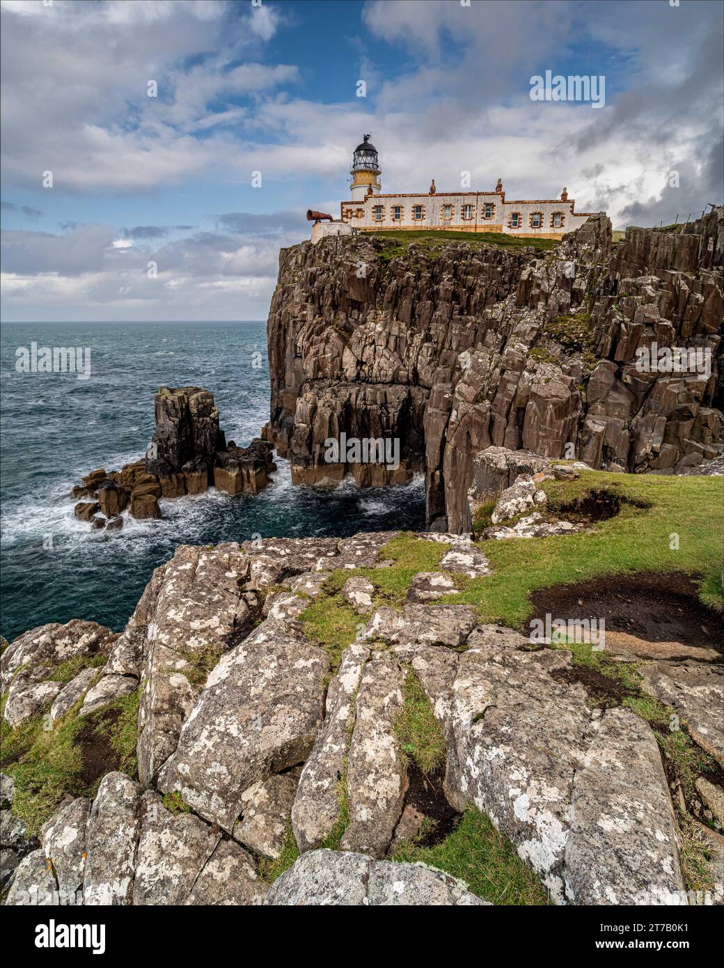 Neist Point Lighthouse, Isle of Skye, Scotland Stock Photo - Alamy