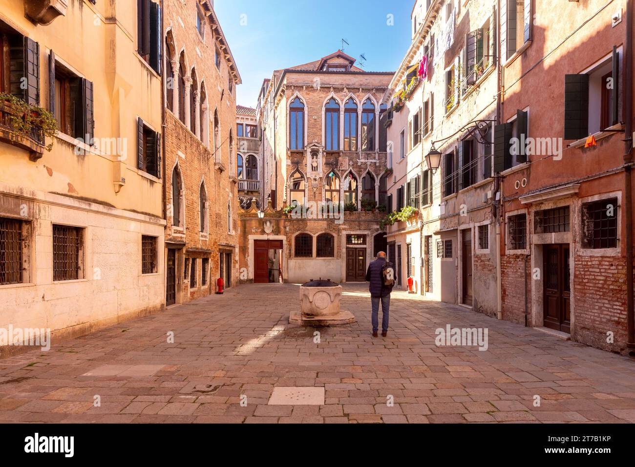 Venetian small square hi-res stock photography and images - Alamy