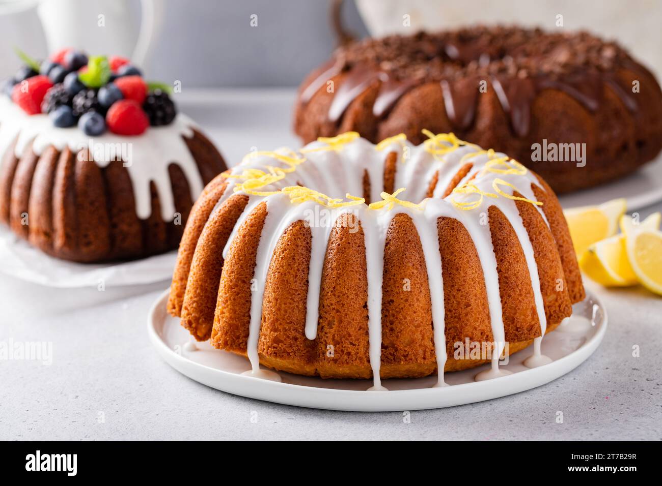 Variety of homemade bundt cakes and loaf cakes ready to eat Stock Photo ...