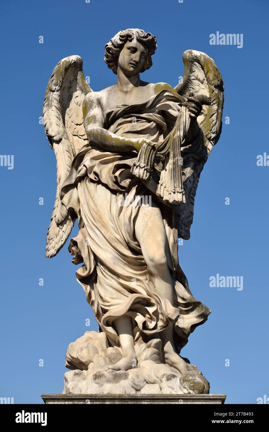Angel sculptures hi-res stock photography and images - Alamy