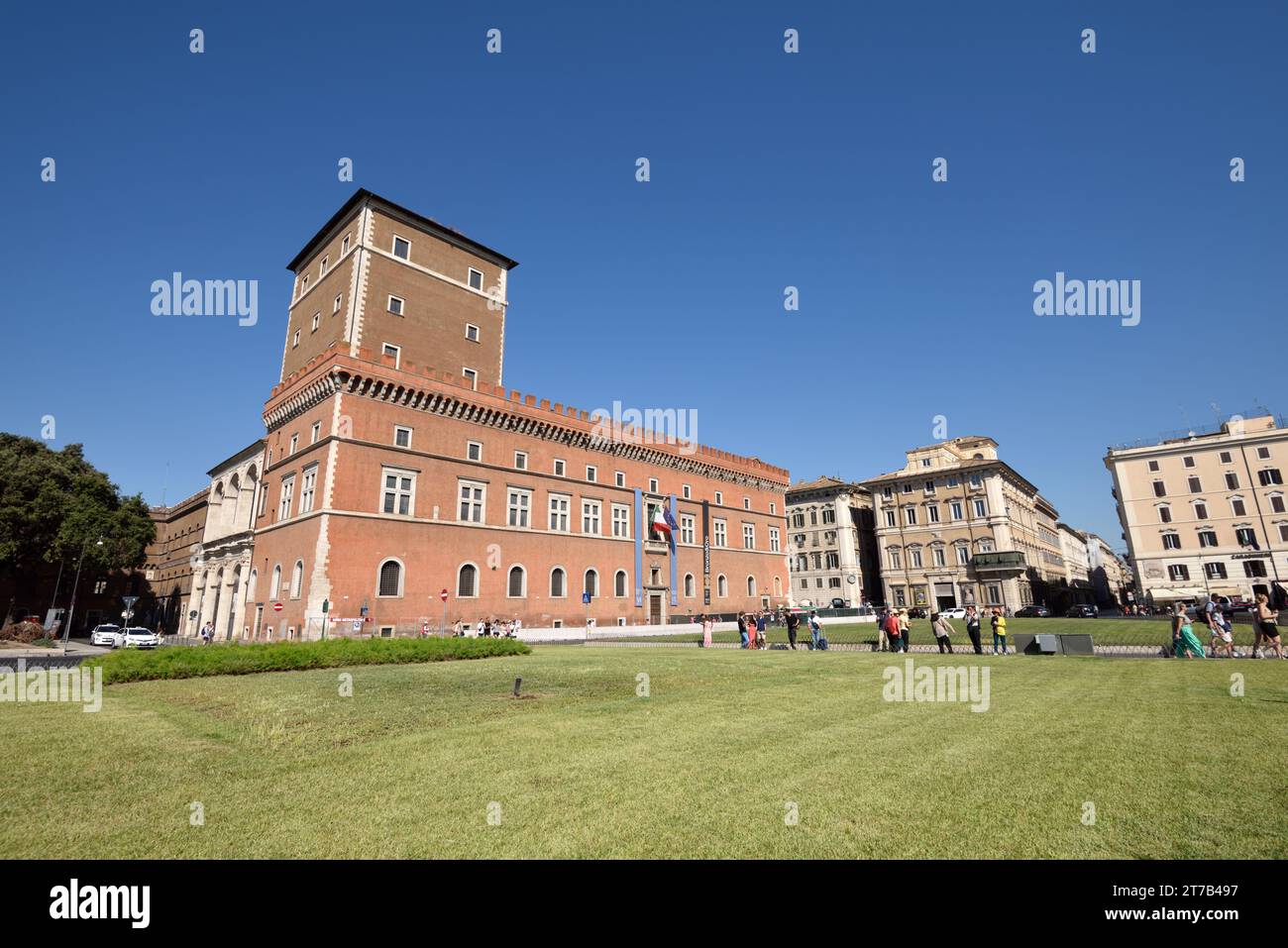 Palazzo venezia palace hi-res stock photography and images - Alamy