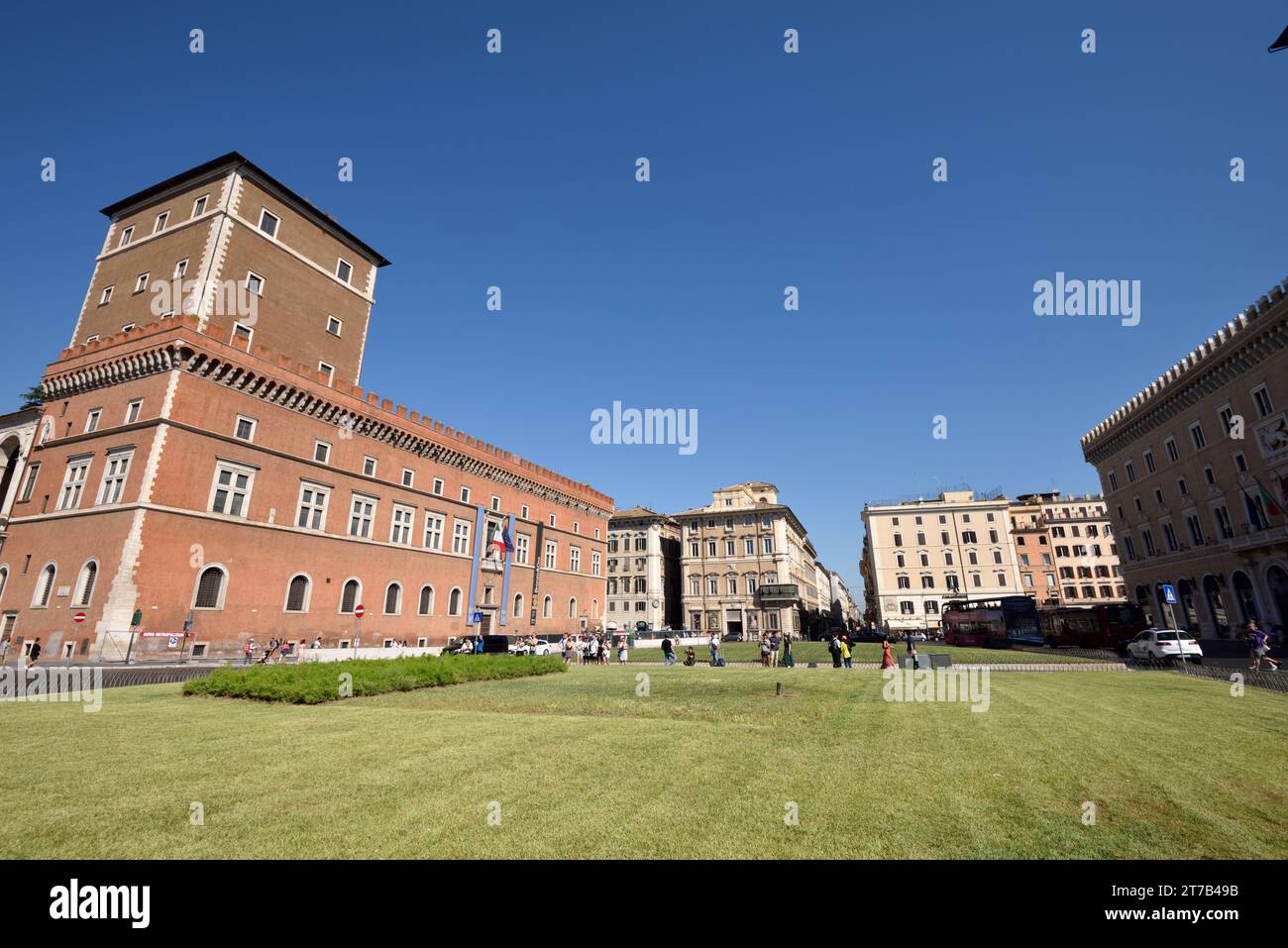 Piazza Venezia, Rome, Italy Stock Photo - Alamy