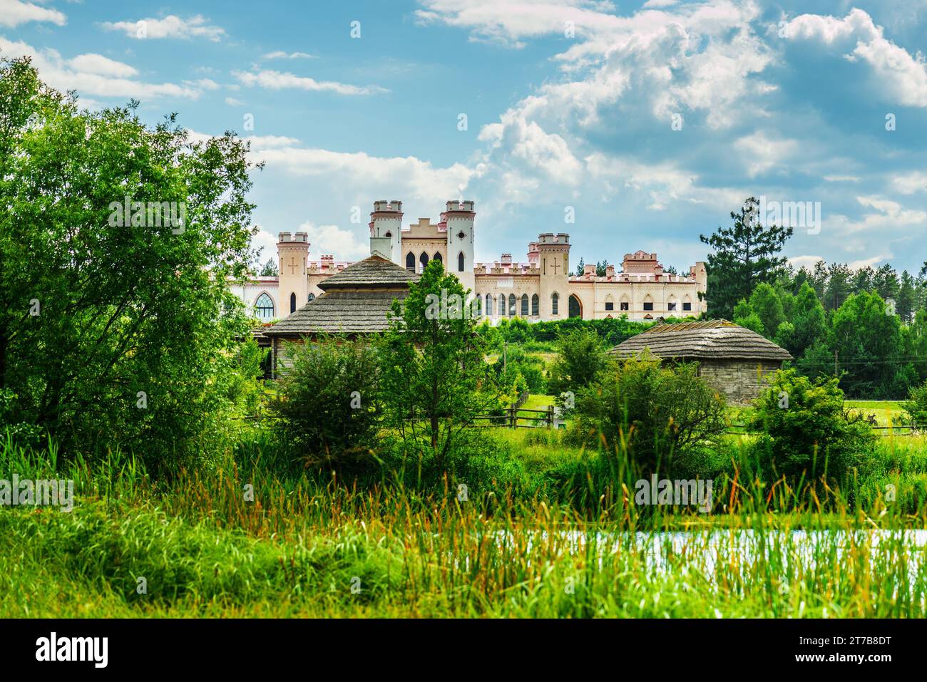 Castellated gothic architecture hi-res stock photography and images - Alamy