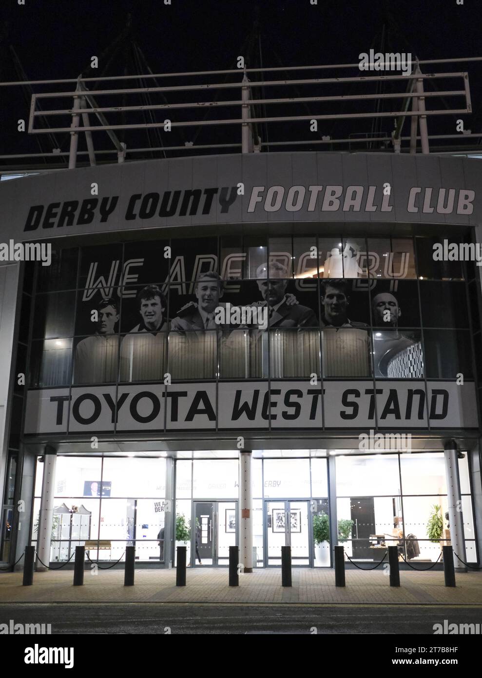 Pride Park, Derby, Derbyshire, UK. 14th Nov, 2023. FA Cup First Round Replay Football, Derby ...