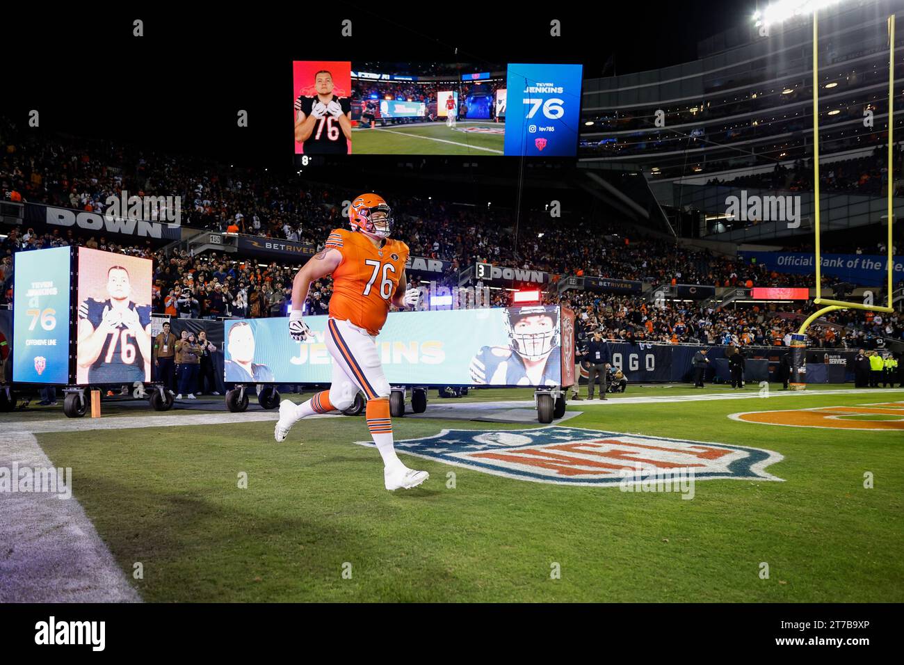 Chicago Bears offensive tackle Teven Jenkins (76) arrives on the field ...